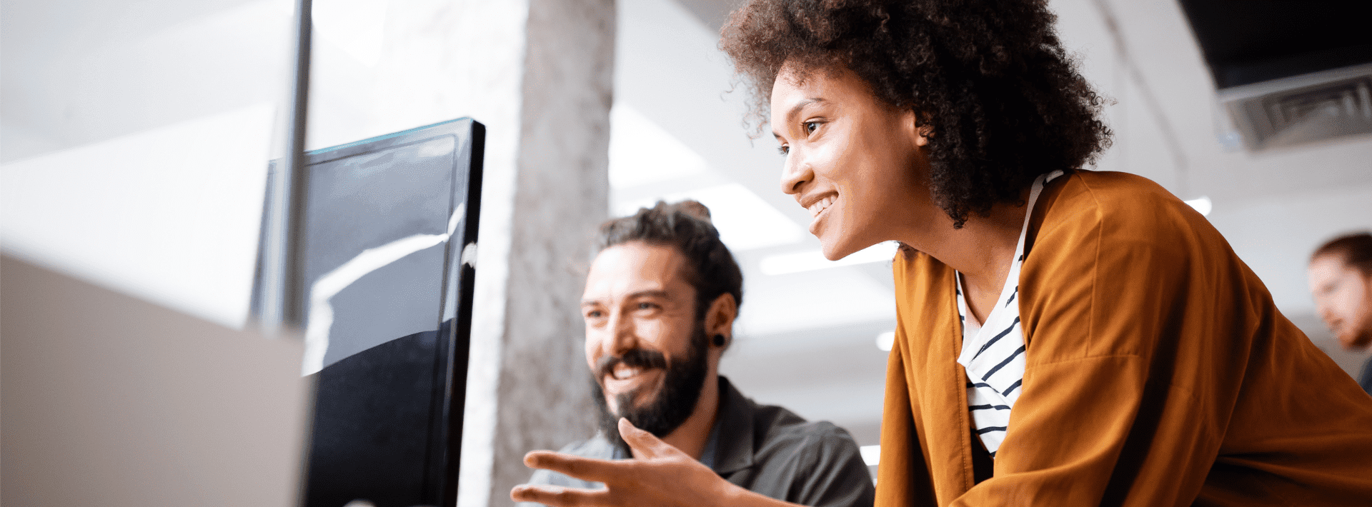 Professional services | Macro 4